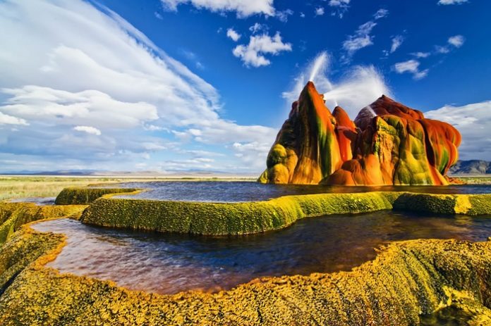 Fly Geyser: quando la mano dell'uomo e della Natura si incontrano ...